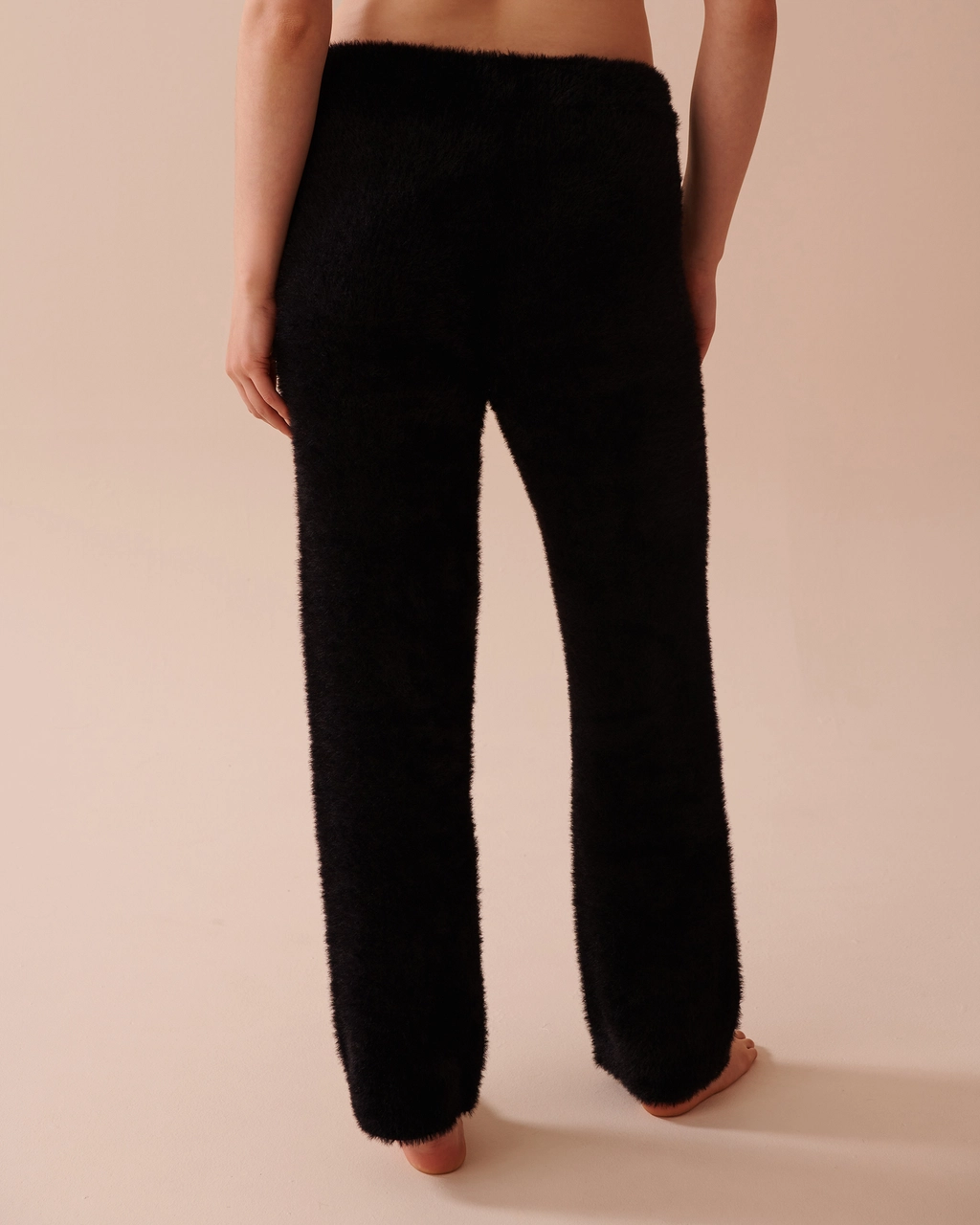 Fluffy Pants - Black | la Vie en Rose