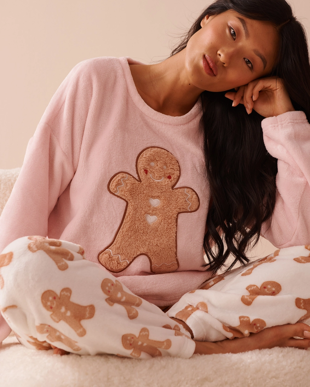 Gingerbread Print Soft Plush PJ Set - Gingerbread/Pink & White | la Vie ...